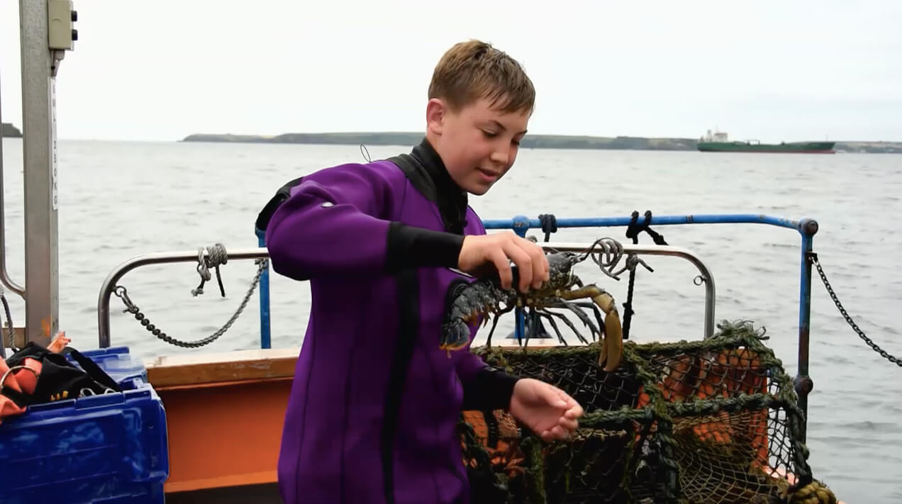 Sky Kids FYI Homepage - First News Live!